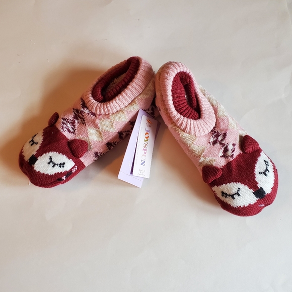 Joyspun | Shoes | Copy Fox Slipper Socks Fits Size 4 Nwt | Poshmark